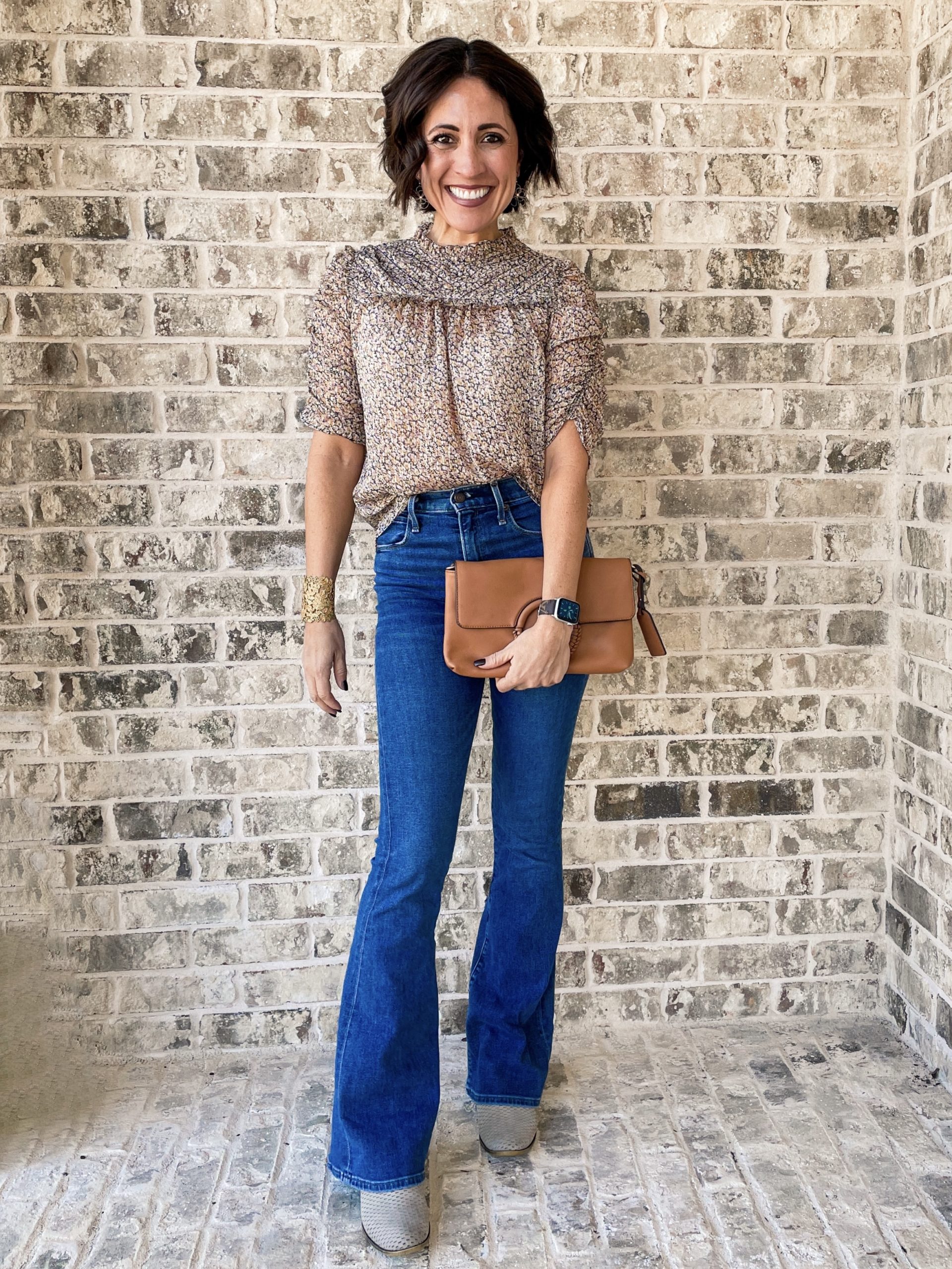6 Chic Ways to Style Flare Jeans for Spring – With a Touch of Luxe